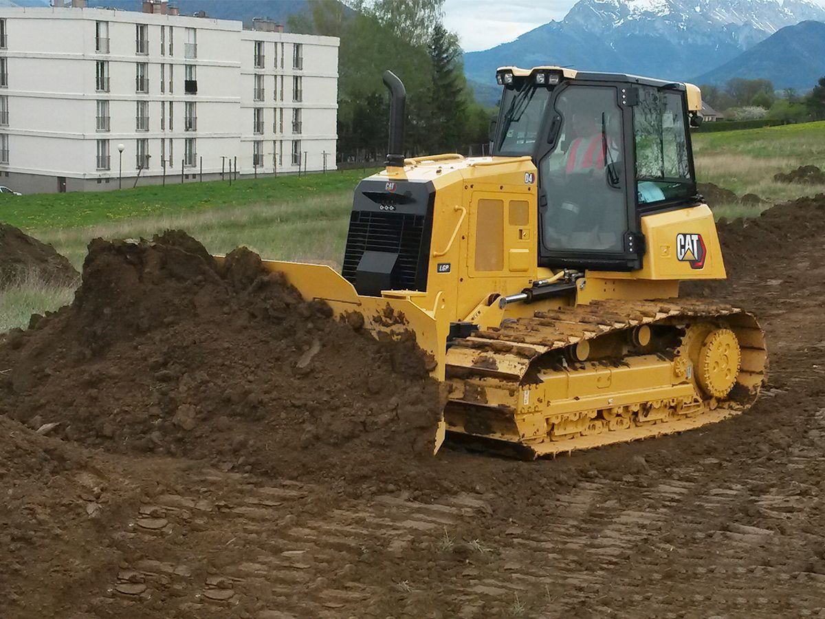 Cat® D4 - Máy Ủi Cỡ Trung | Phú Thái Cat